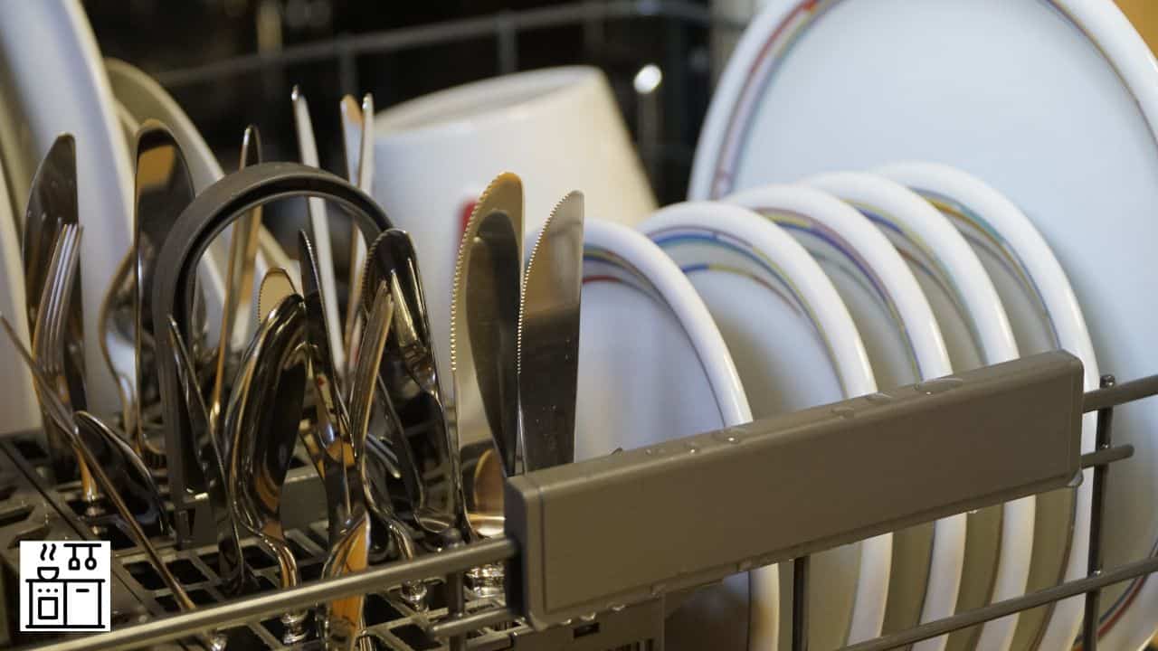7 Main Things You Can Wash in A Dishwasher